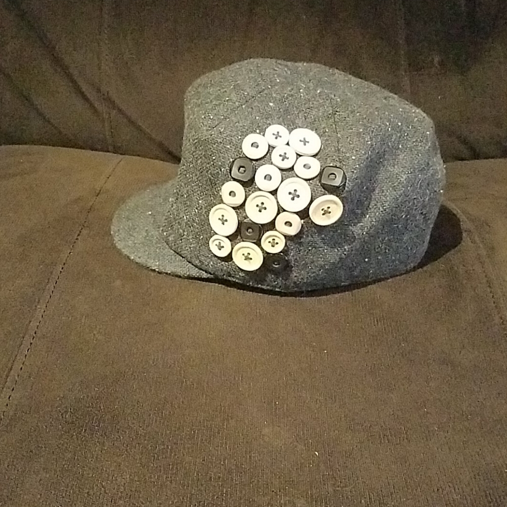 Anthropologie Wool Cap With Button Detail - Gem